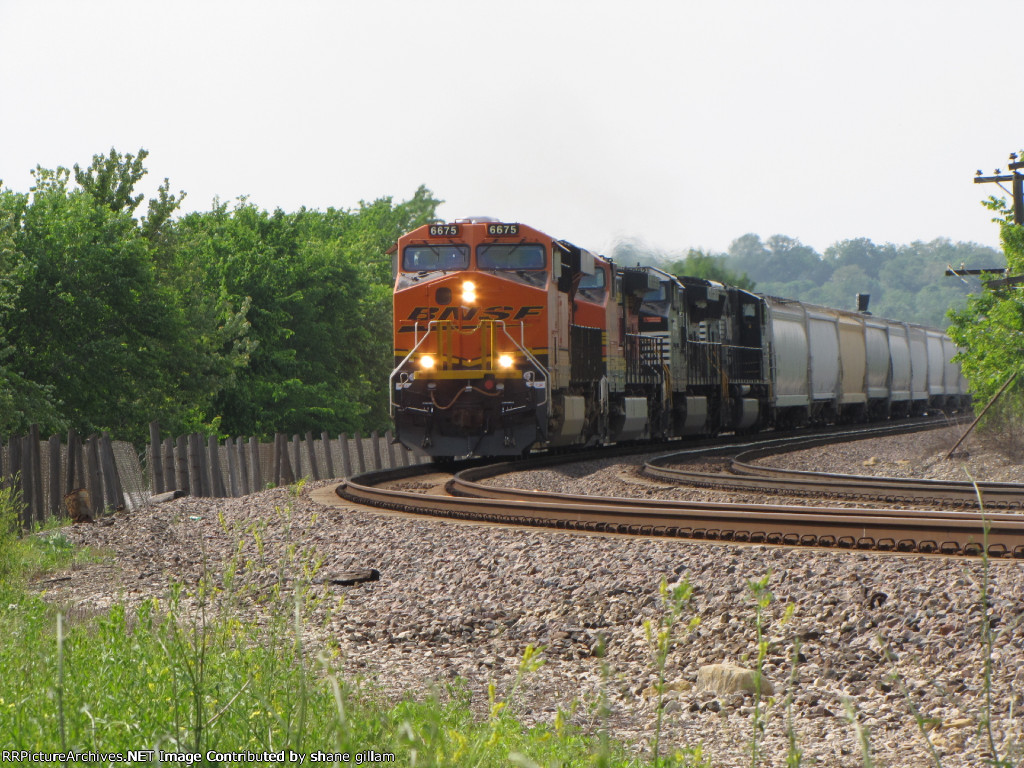 BNSF 6675 heads east with some nice power.